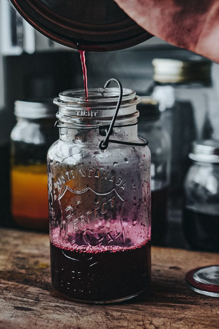 How To Make Natural Egg Dyes For Easter